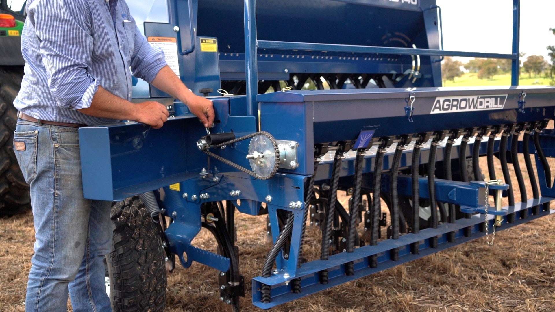 Small Seeds Box: The simple solution for easy distribution | Agrowplow ...